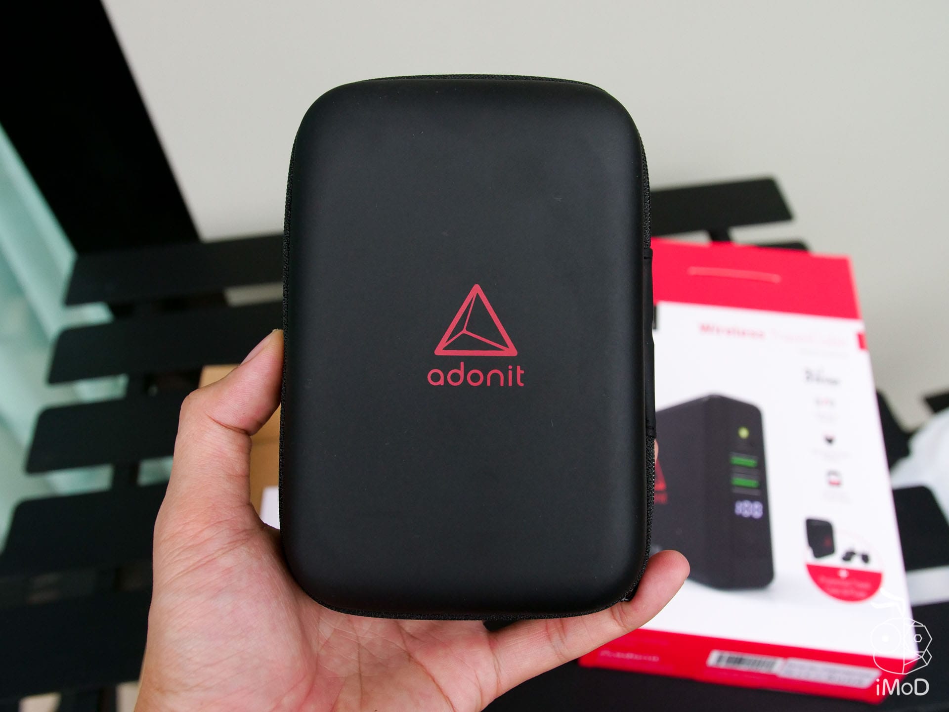 รีวิวแบตสำรอง Adonit Wireless TravelCube ชาร์จไร้สายได้ มี USB-C