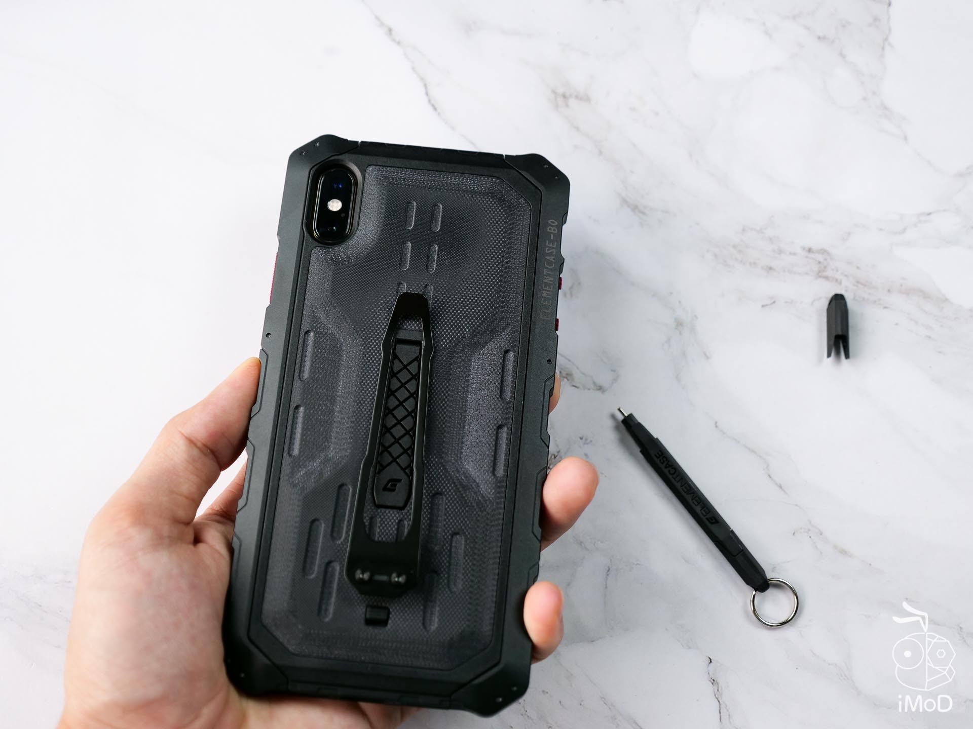 รีวิว Element Case Black OPS Elite'18 สำหรับ iPhone XS, XR ค่าตัว 8,490.-