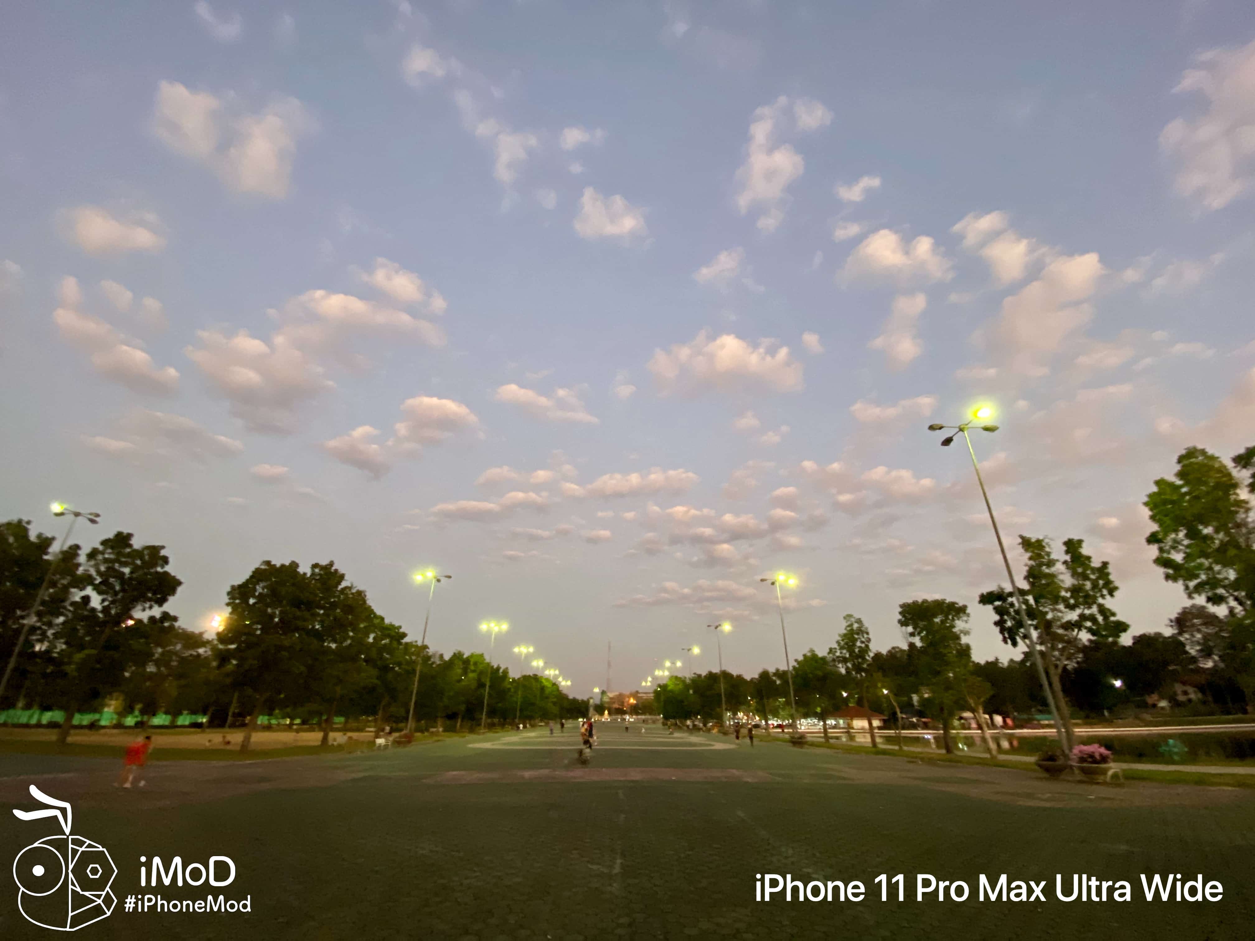 iPhone 11 ยังมีปัญหาเรื่อง Ghosting และแสงแฟลร์, เลนส์ Ultra Wide ไม่เหมาะกับถ่ายในที่แสงน้อยมาก ๆ